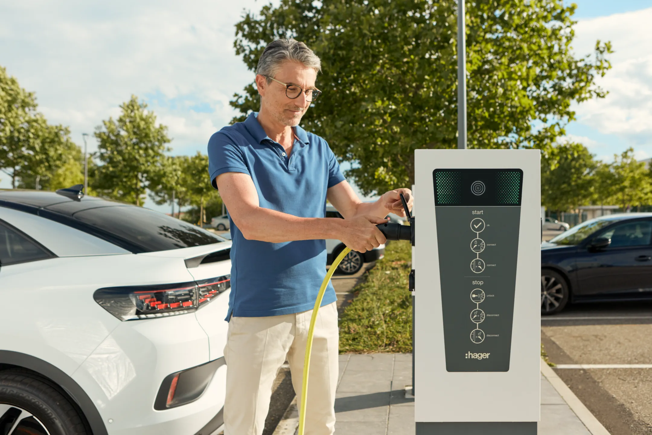 EVCS witty park 2x22kW 3P M3T2S M2TE • XEV601C | Hager